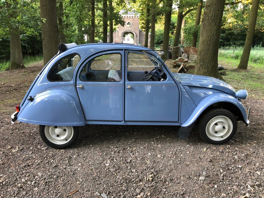 2cv6 Special Bleu Celeste 04-1989 47.150 km - Ad v.d. Horst